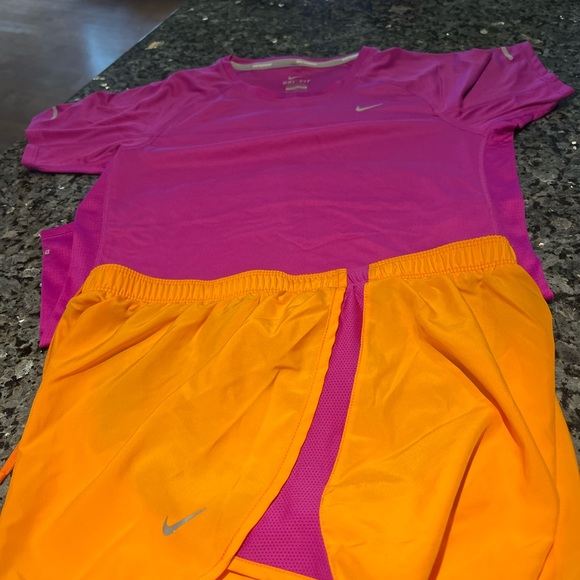 Nike | Shorts | Nike Running Set Shorts And Top Like New Ladies Med ...